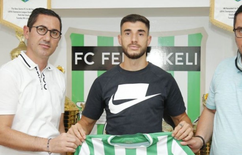 FIFA ia bllokon merkaton Feronikelit, shkak borxhi ndaj Grecës ... FIFA ia bllokon merkaton Feronikelit, shkak borxhi ndaj Grecës ...