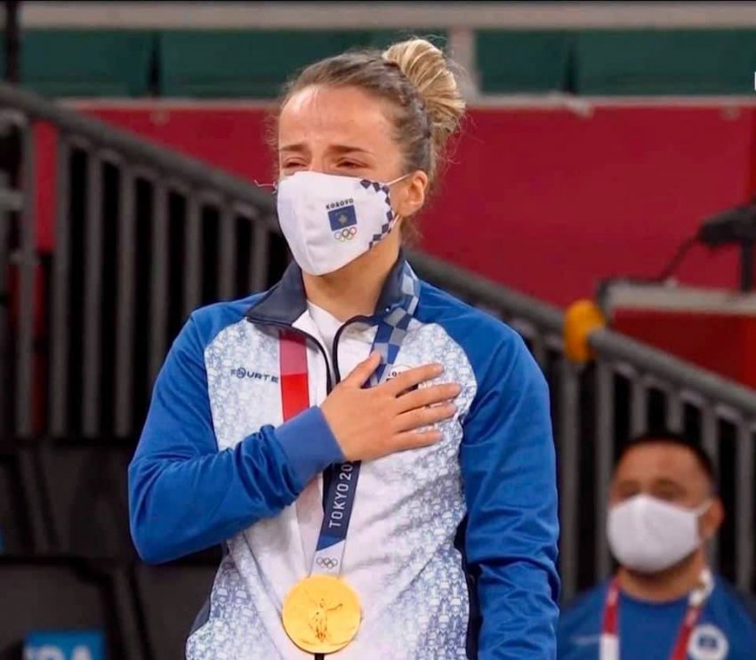 Lladrovci përgëzon Distrian për medaljen e artë - Drenasi.info