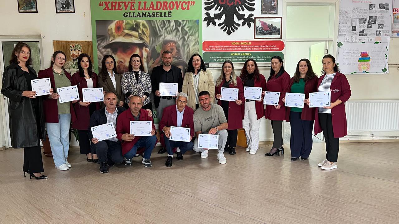 Drenasi certifikon 74 mësimdhënës për trajnime pedagogjike - Drenasi.info